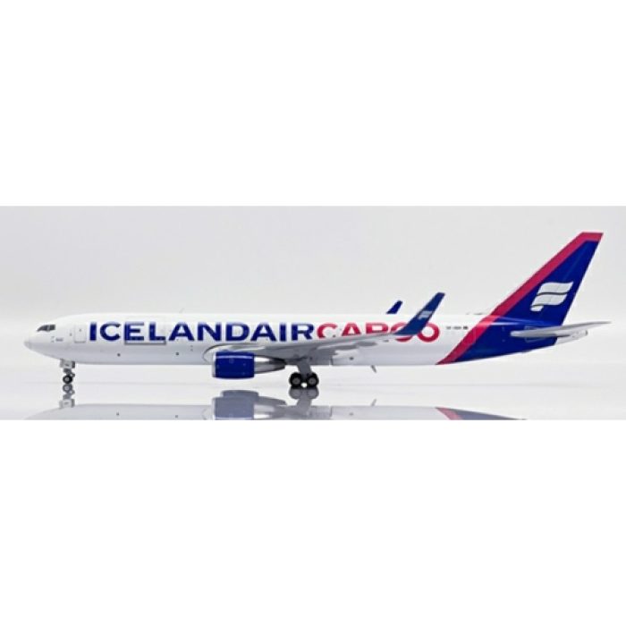 JC40176 JC Wings Icelandair Cargo Boeing 767-300ER(BCF) REG: TF-ISH
