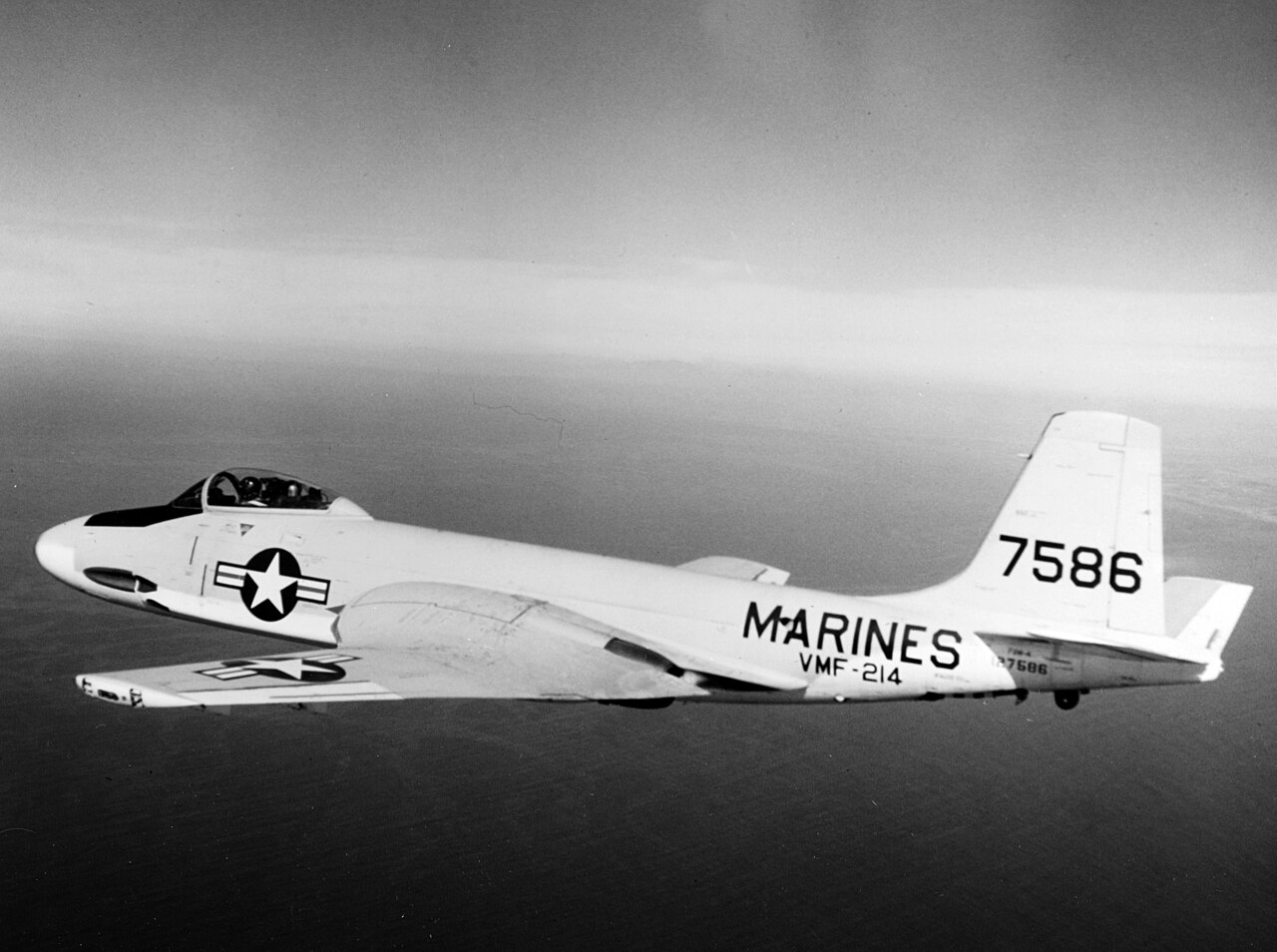 bl1 An F2H-4 of VMF-214 over San Diego in 1956 - Flying Tigers